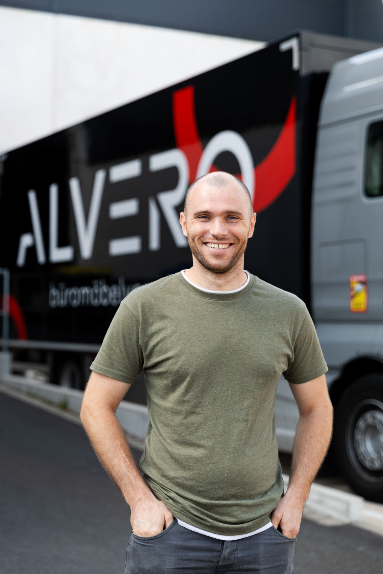 Alvero | Ihr Experte für Büromöbelvermietung